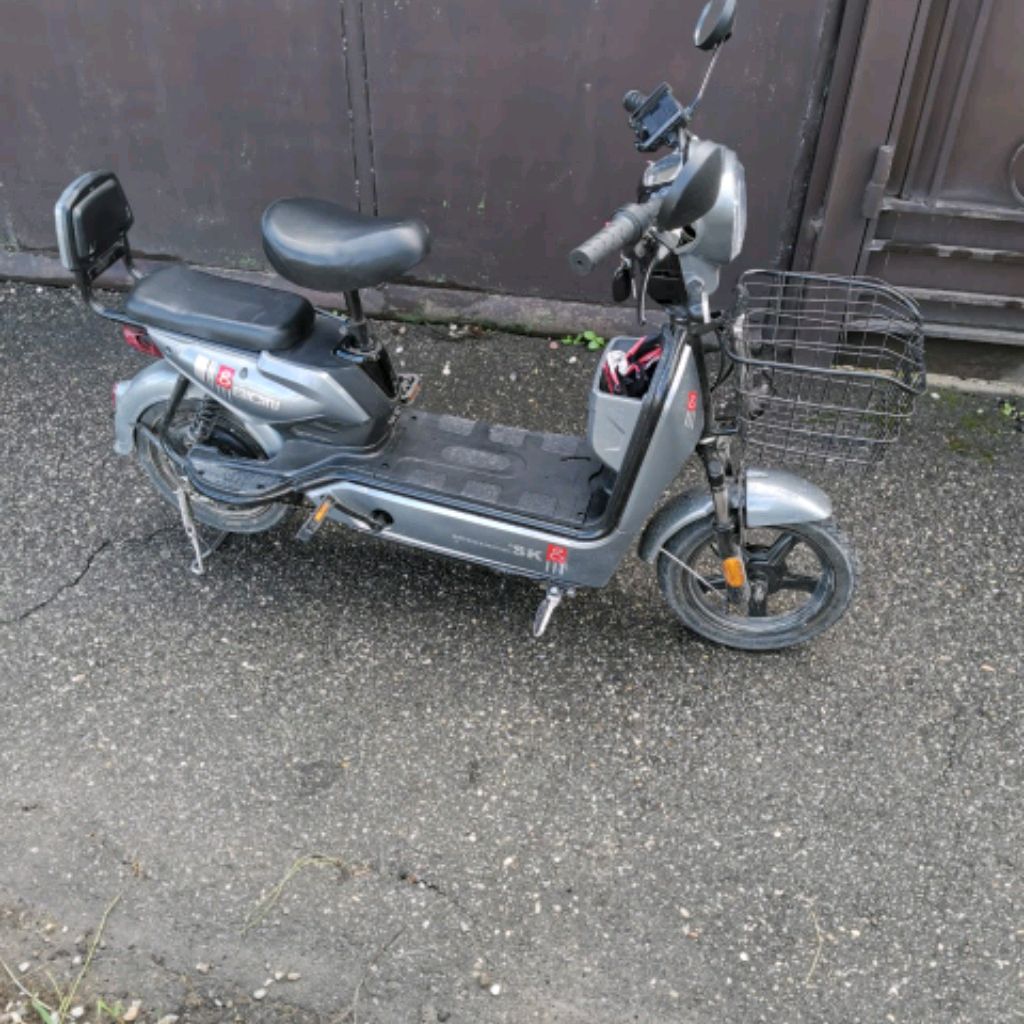 Иконка канала ДВА кООлеса