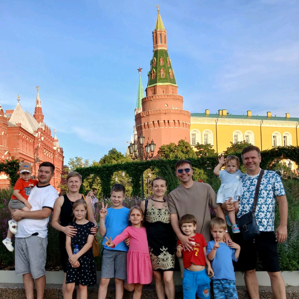 Иконка канала Канал о семьях с детьми. Многодетные, и те кт