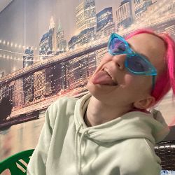 Иконка канала meetheye