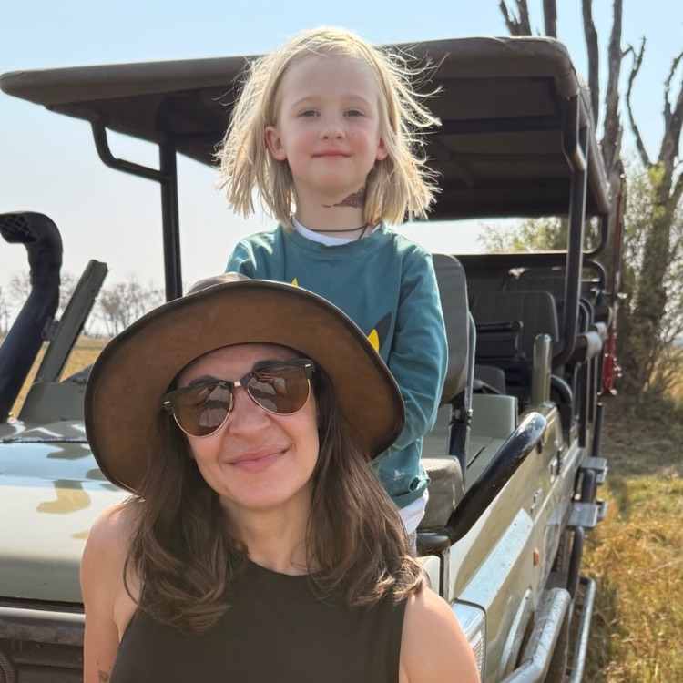 Иконка канала Даша в Африке