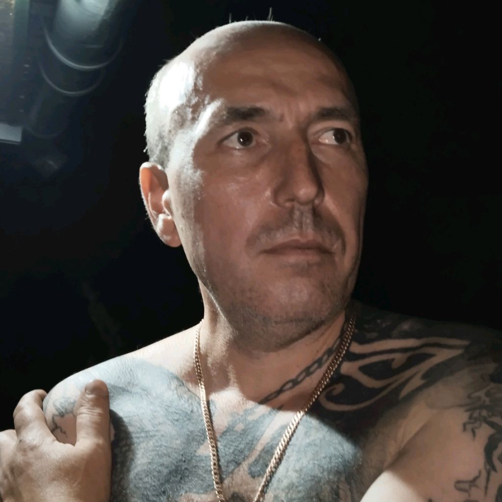 Иконка канала Развлекаемся в обсуждениях.