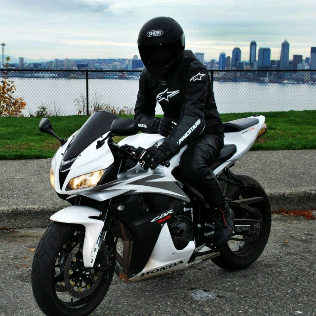 Иконка канала МАКС