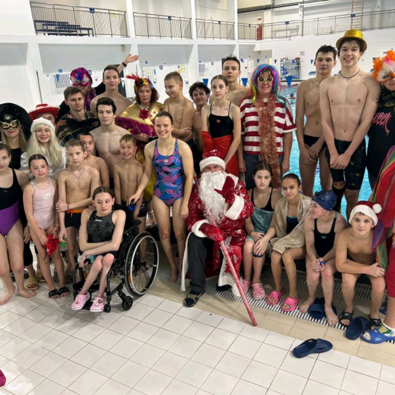 Иконка канала Молодой человек и Зевс