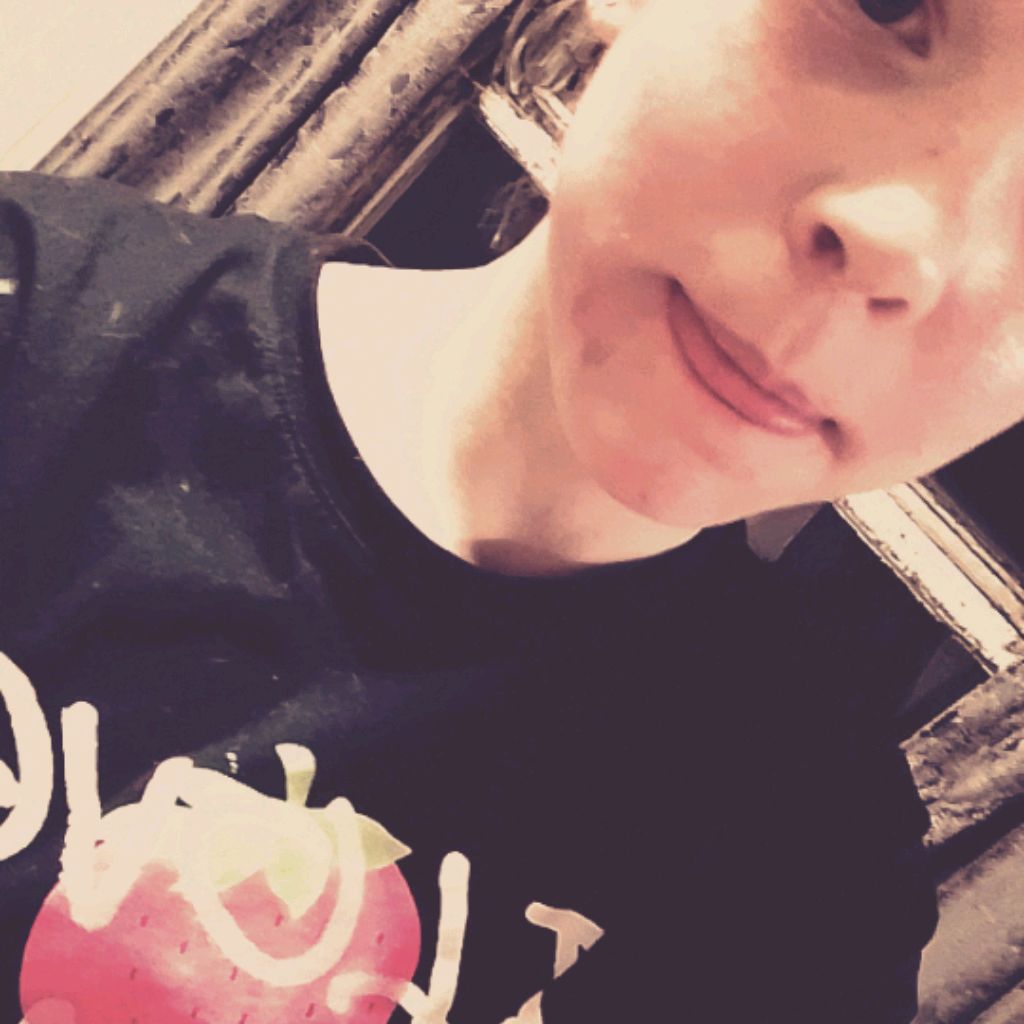 Иконка канала 🙇🏼♀️Males 🎄 .