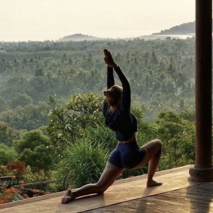 Иконка канала Осанка. Пилатес. Практика 🧘🏻♂️