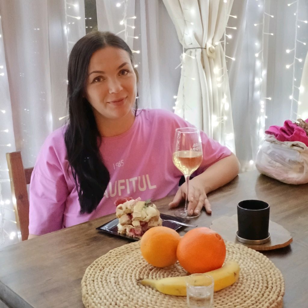 Иконка канала LAURUS🌿