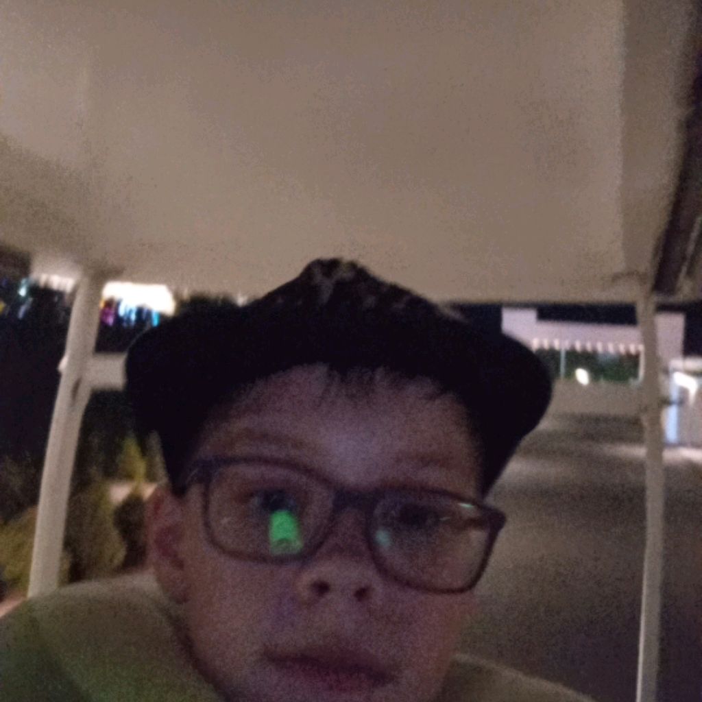 Иконка канала Артём,на связи📱