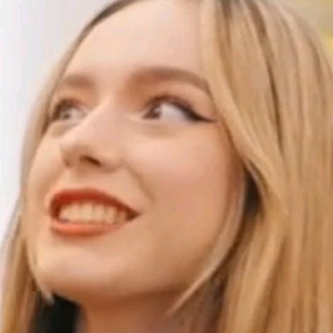 Иконка канала 《~☆Каролина Double Bouble фан☆~》