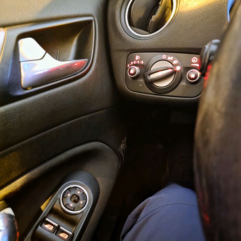 Иконка канала Моня