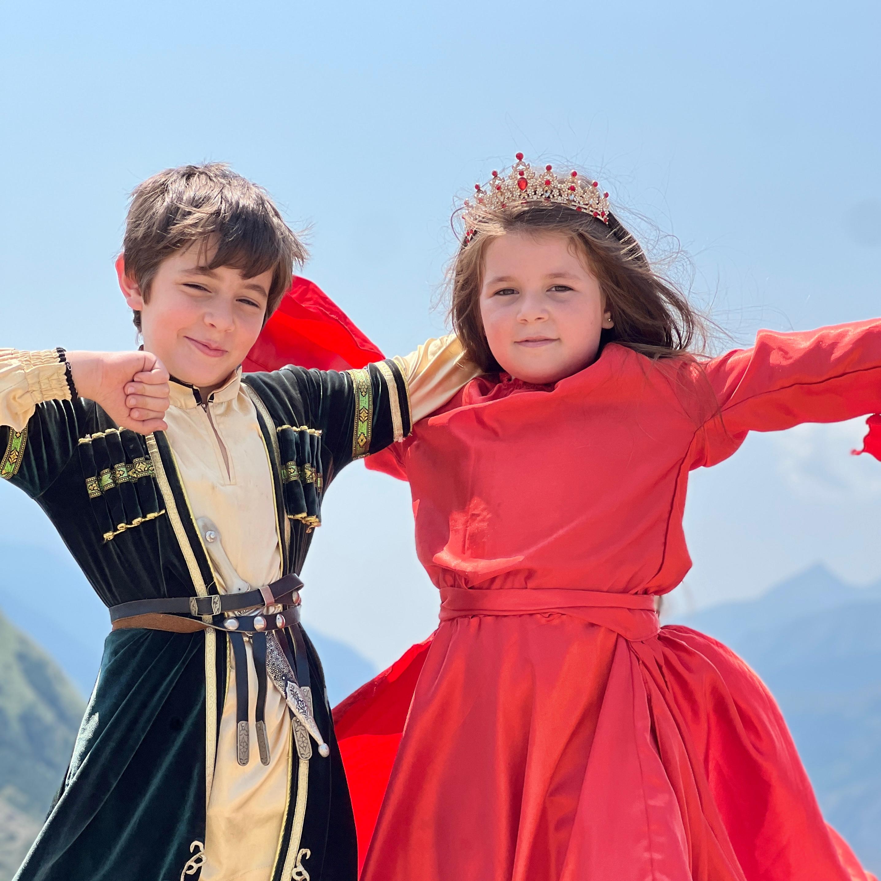 Иконка канала АЛИШКА И ЭЛИНА