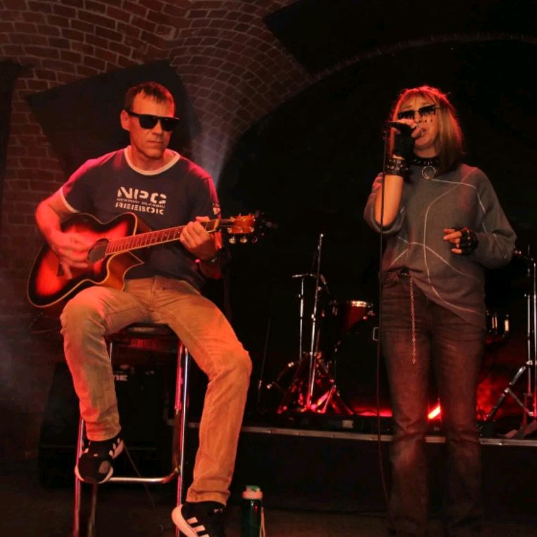 Иконка канала Вокально -инструментальный Дуэт"Без брОни"