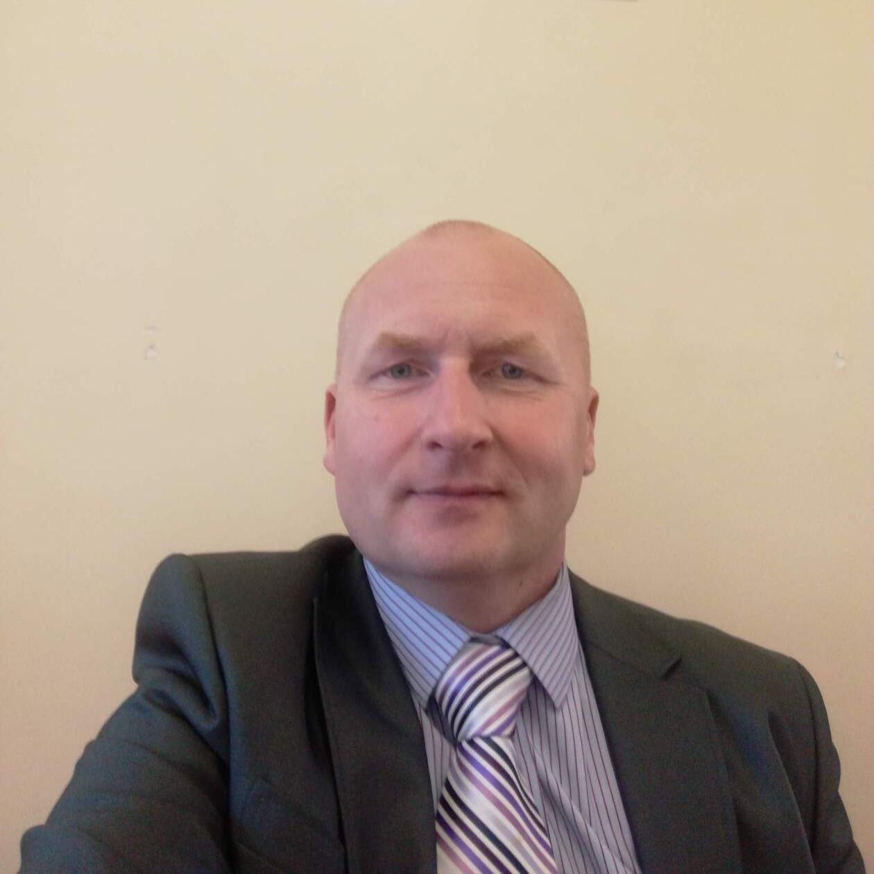 Иконка канала Игорь Кадочников стихи, проза, песни