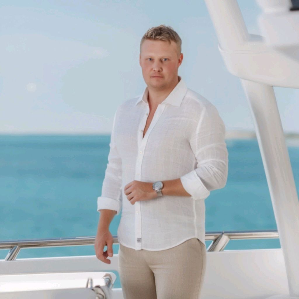 Иконка канала Евгений | AI Creator (Фото)