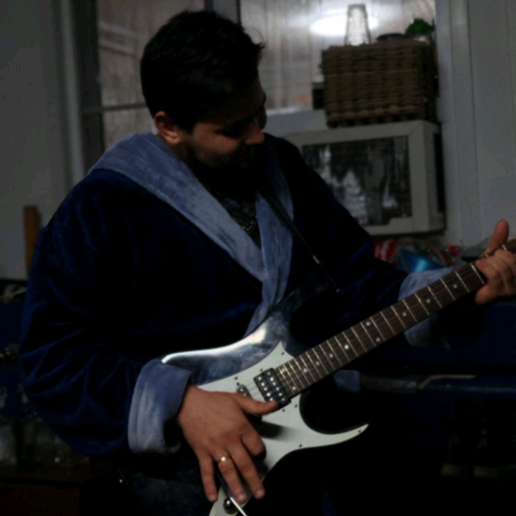 Иконка канала MOMENTS AND THOUGHTS