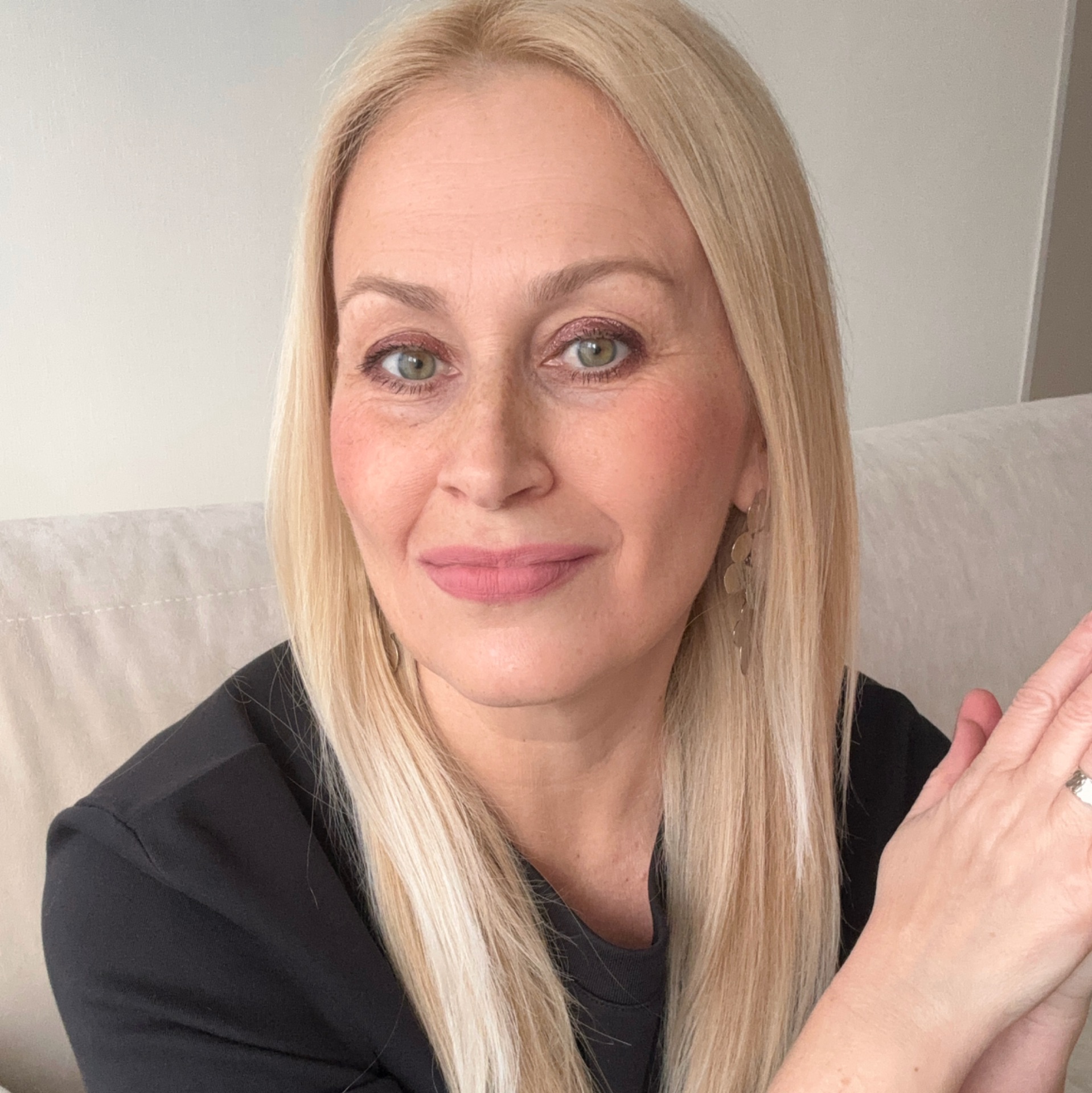 Иконка канала Жизнь в Новом Мире | Катерина Русакова