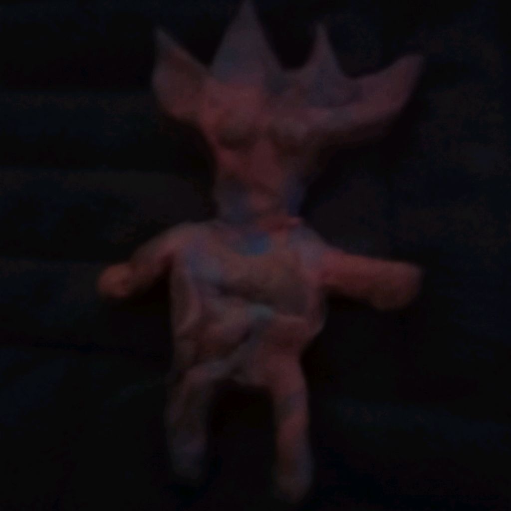 Иконка канала белый Челик