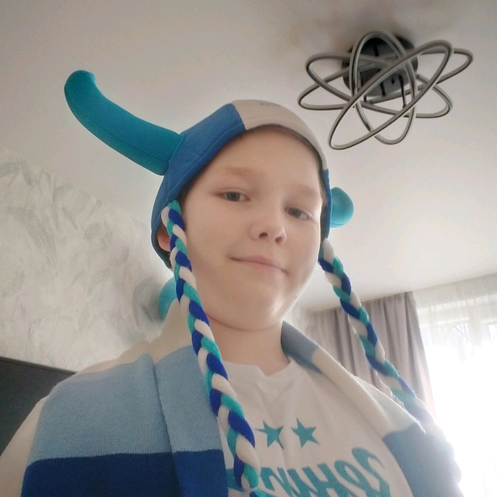 Иконка канала ПАРНИШКА ИЗ ЗЕНИТА