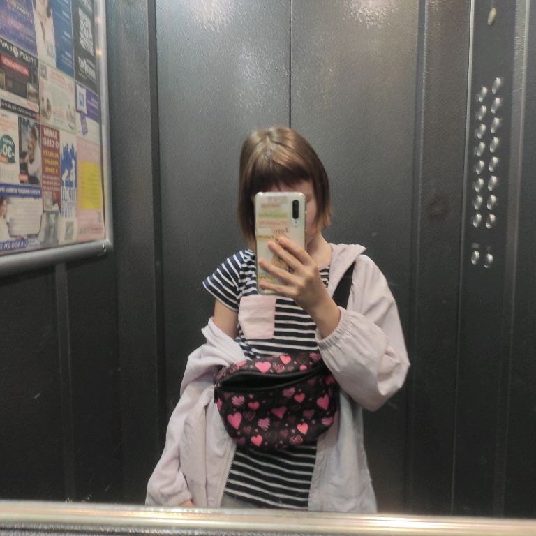 Иконка канала Амелька Карамелька🍭🍬