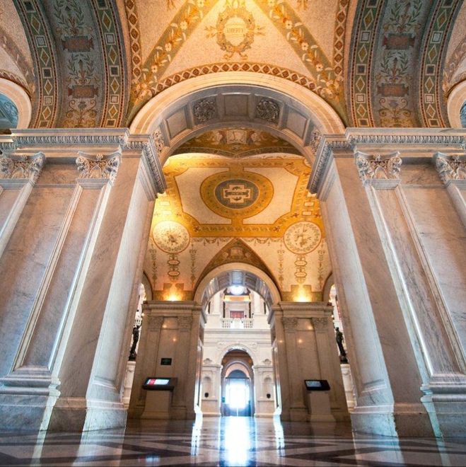 Иконка канала Читающий