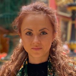 Иконка канала О Москве. Катя Купал