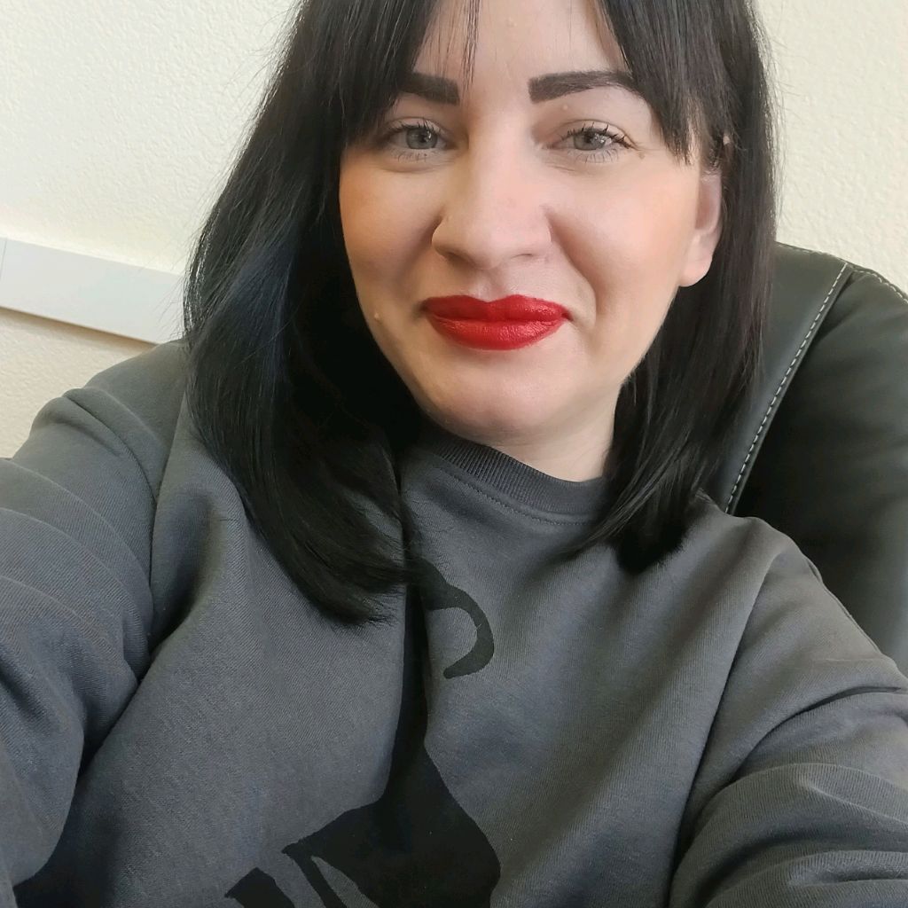 Иконка канала Julia Berg