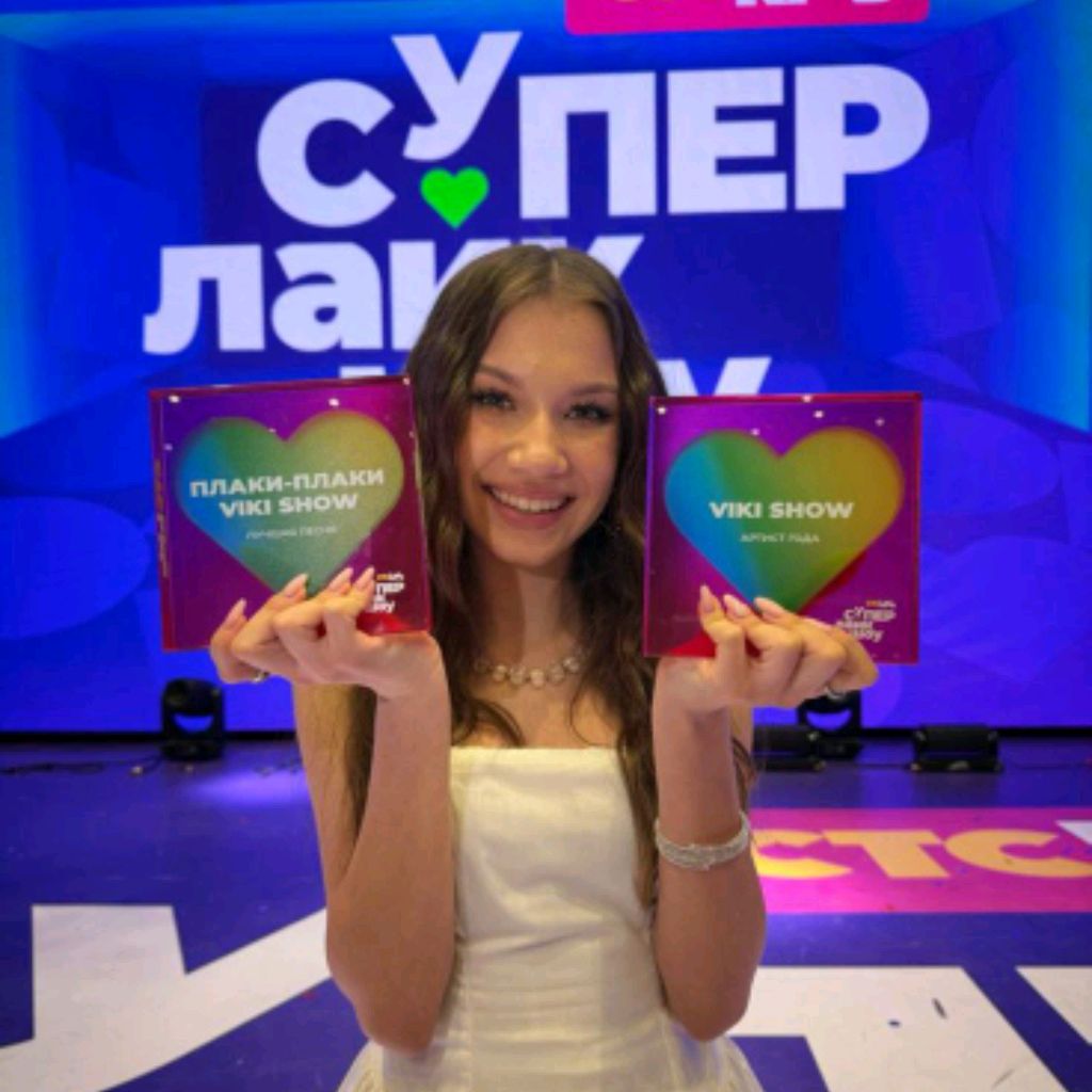 Иконка канала 🍒ʙиɯᴇнᴋᴀ/ʙи🫶🏻