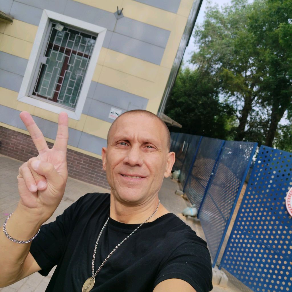 Иконка канала Сергей макаров