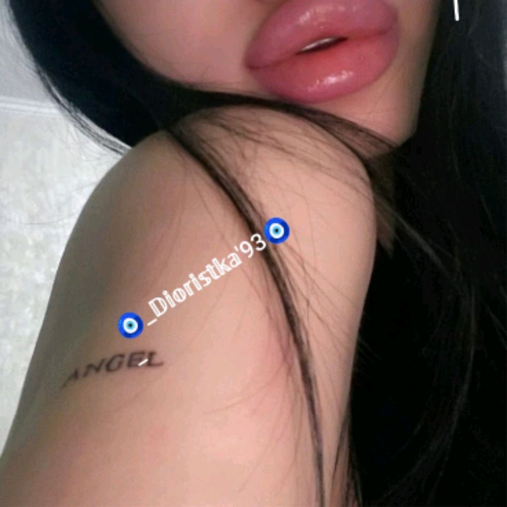 Иконка канала 𝖇𝖆𝖚𝖓𝖙𝖎'🍷