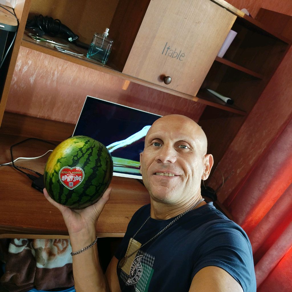Иконка канала Сергей макаров