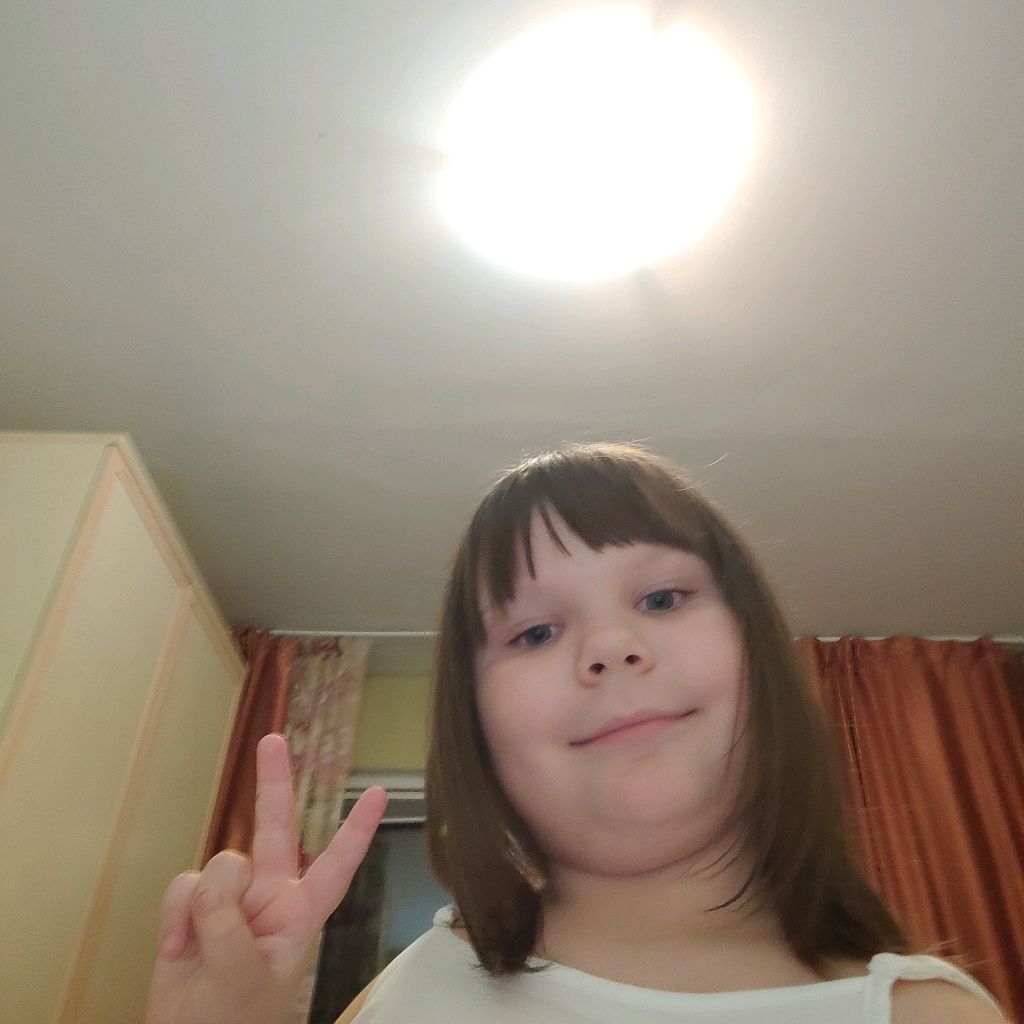 Иконка канала Лиззи ❤️🧡💛💚🩵💙💜🩷😎☀️😎