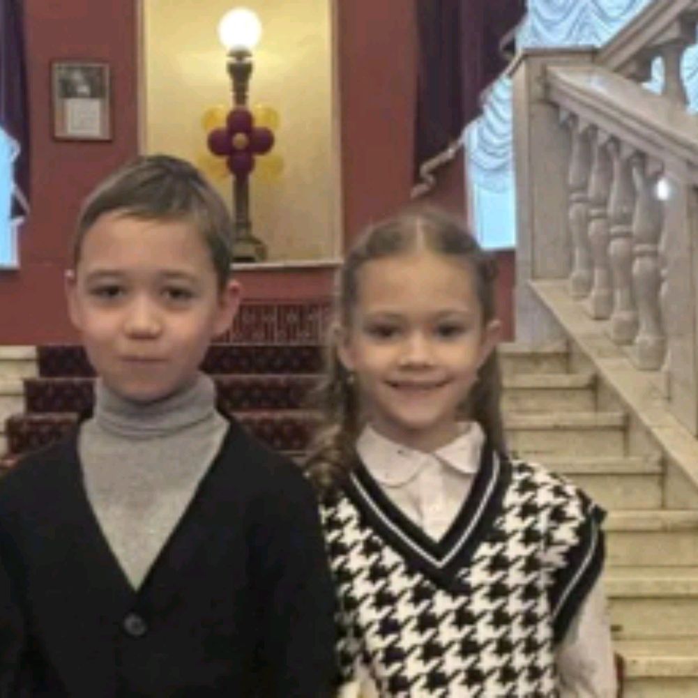 Иконка канала Polina and Maximilian — Блогеры🩵