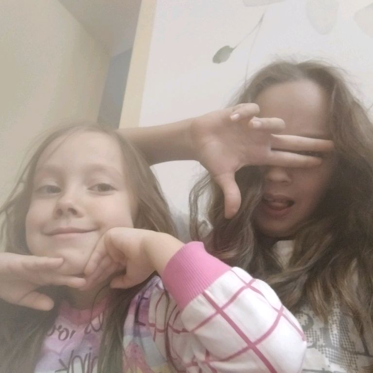 Иконка канала Ариныша😗 Дианыша 😆