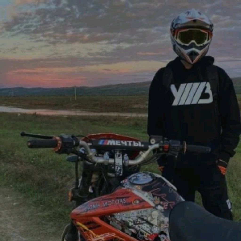 Иконка канала Калаш🎧🏍️