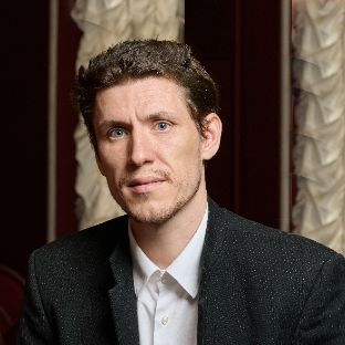 Иконка канала Музыкальные сказки от Григория Комаровских