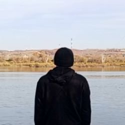 Иконка канала Робинзон на лодке