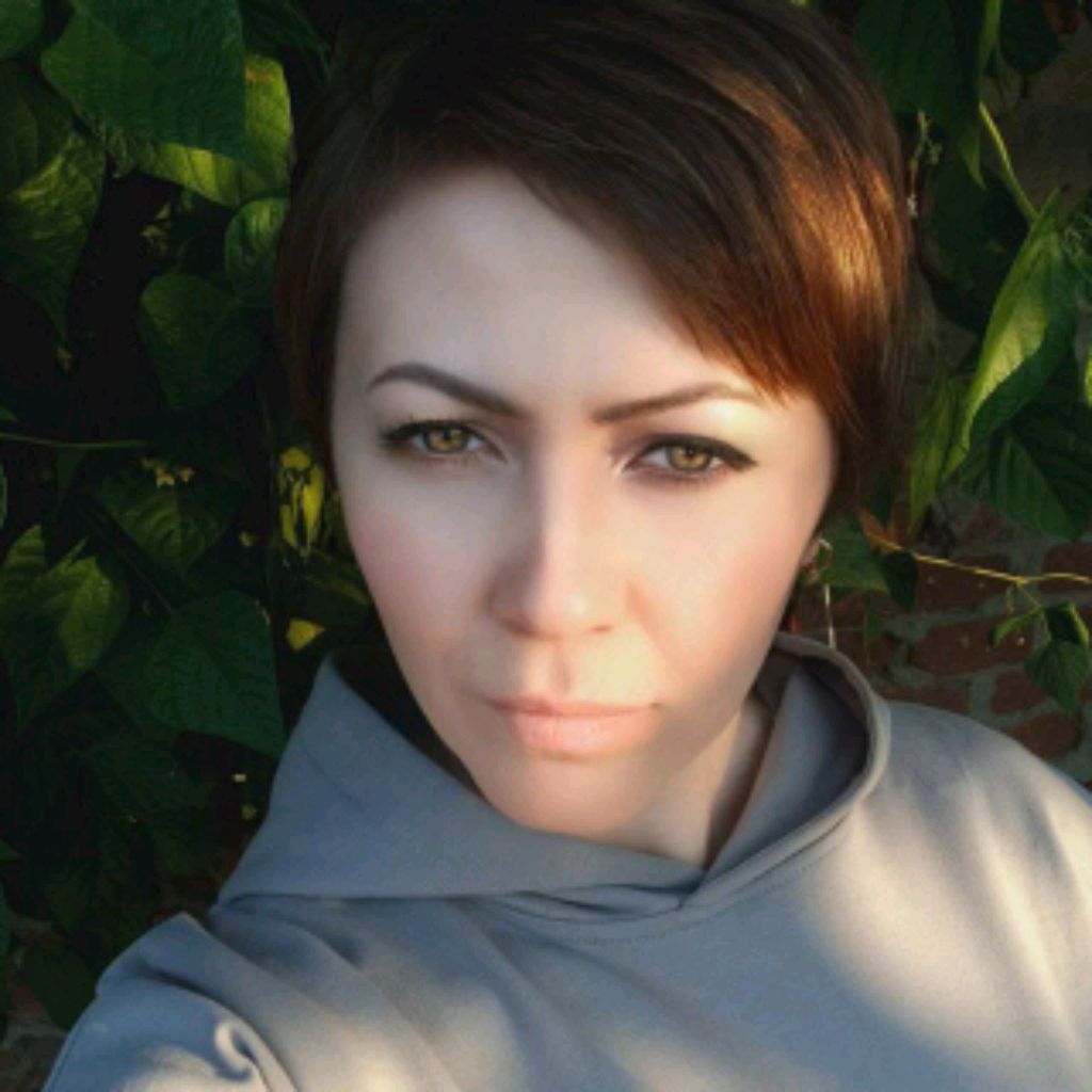 Иконка канала Юлия