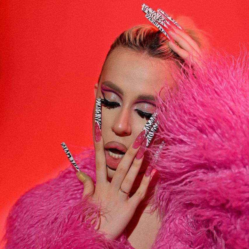 Иконка канала KENELY SAYKS