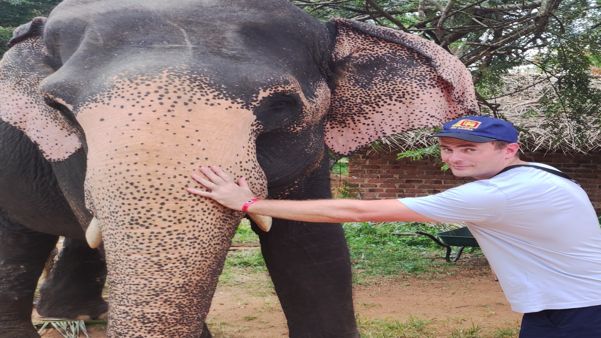 Иконка канала Павел и Марина: Странствуем вместе!