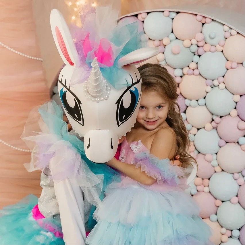 Иконка канала Alice and wonderland