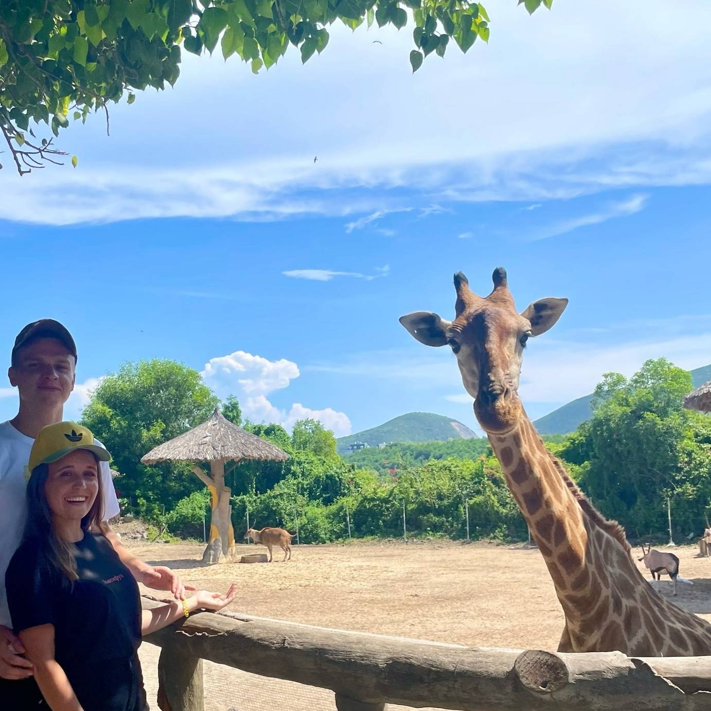 Иконка канала В отпуск и точка!