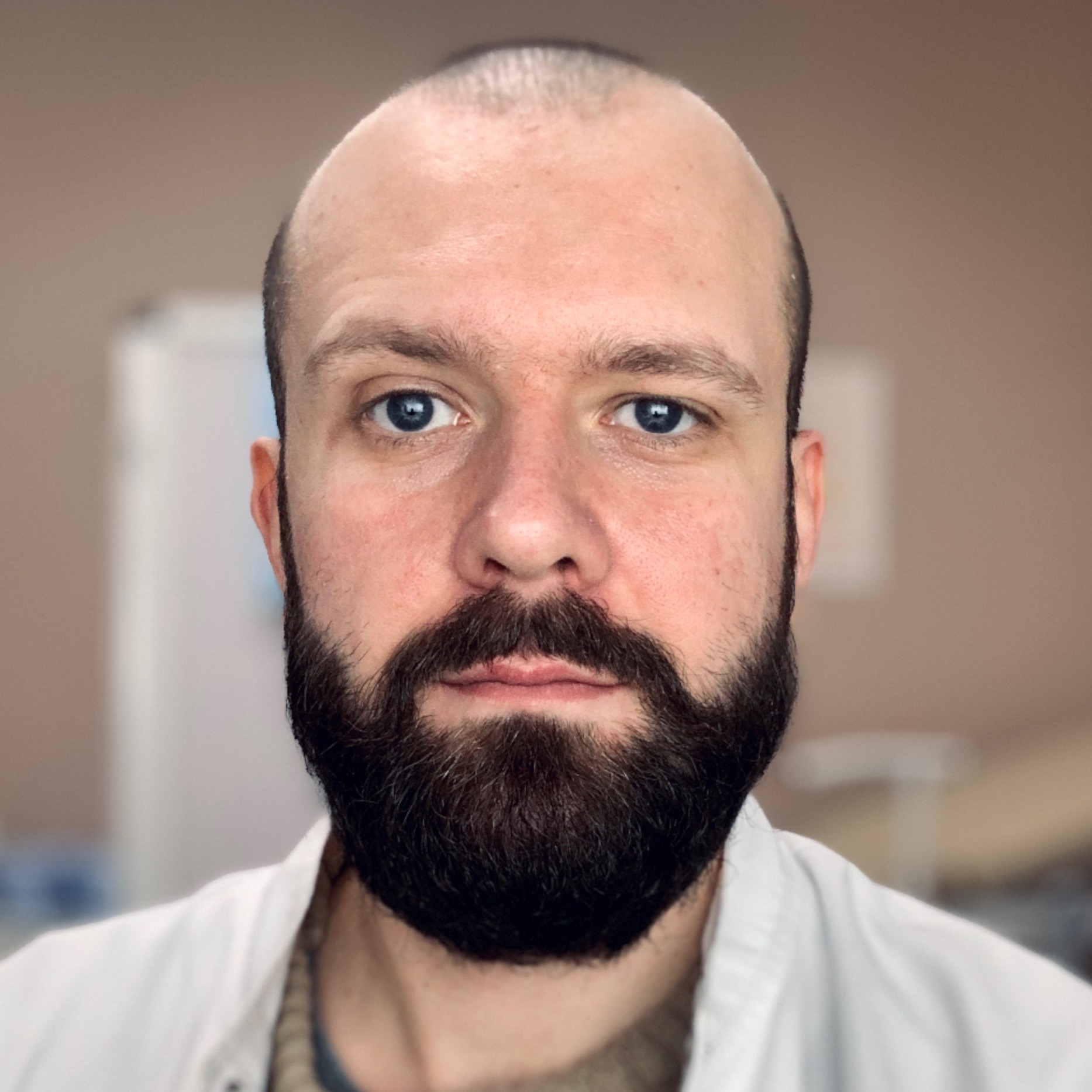 Иконка канала С Хирургической Точностью