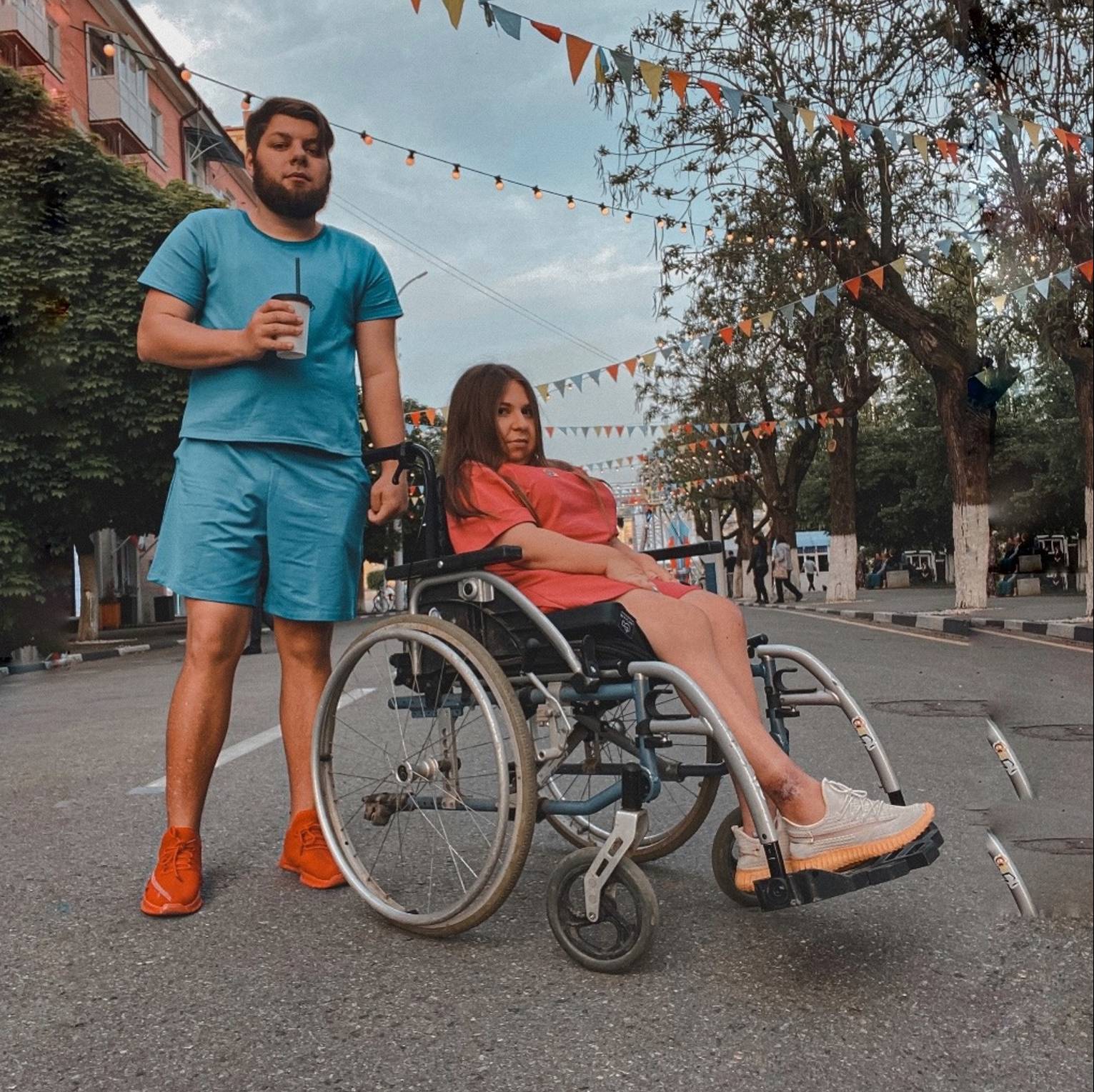 Иконка канала FamilyLove