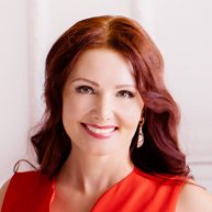 Иконка канала Свобода по-английски с Дианой Белан и PROИнтеллект