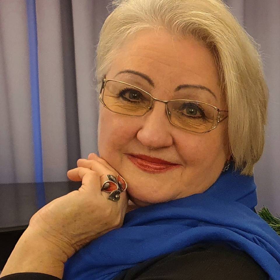 Иконка канала Ансамбль русской народной песни "Любавушка"