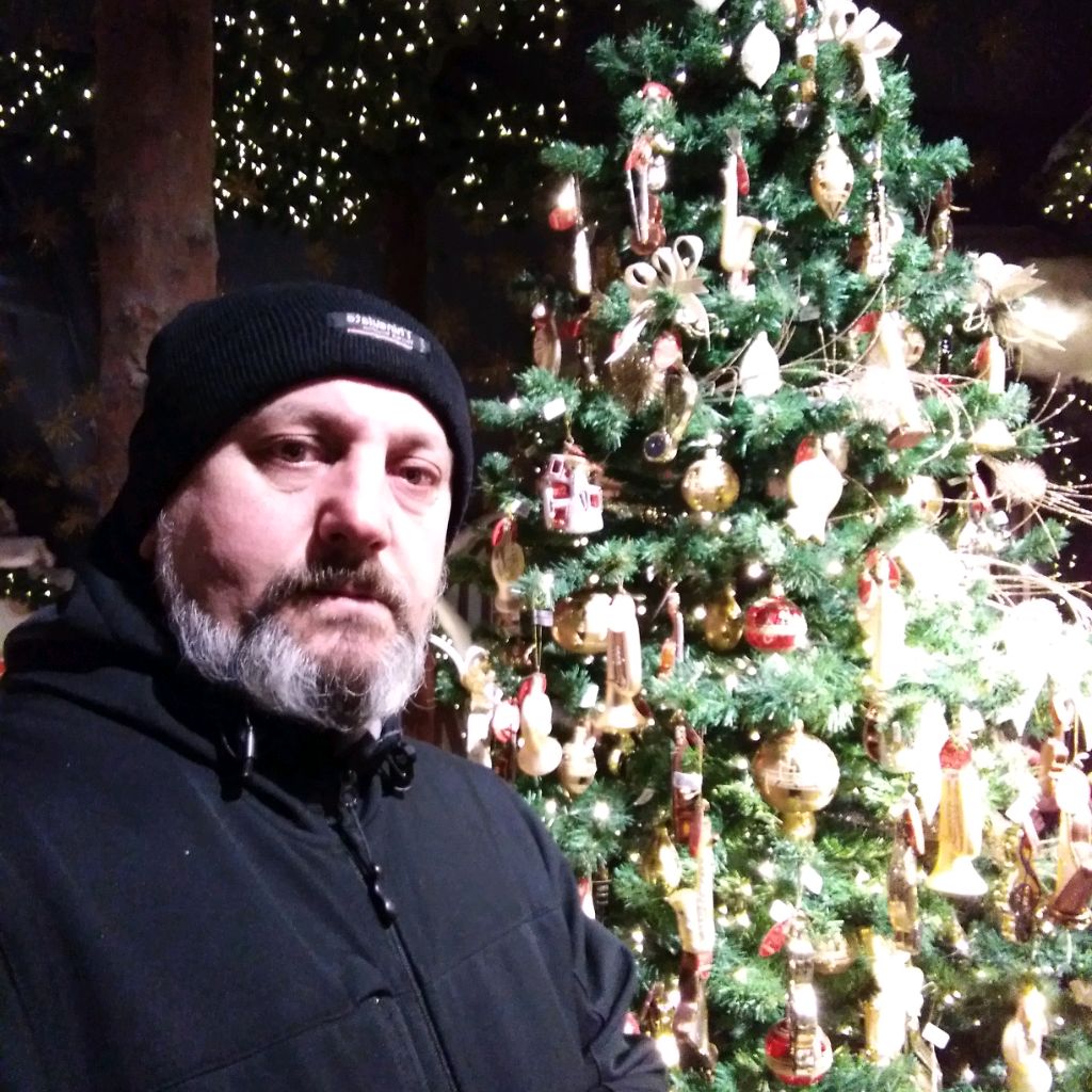 Иконка канала Зубр