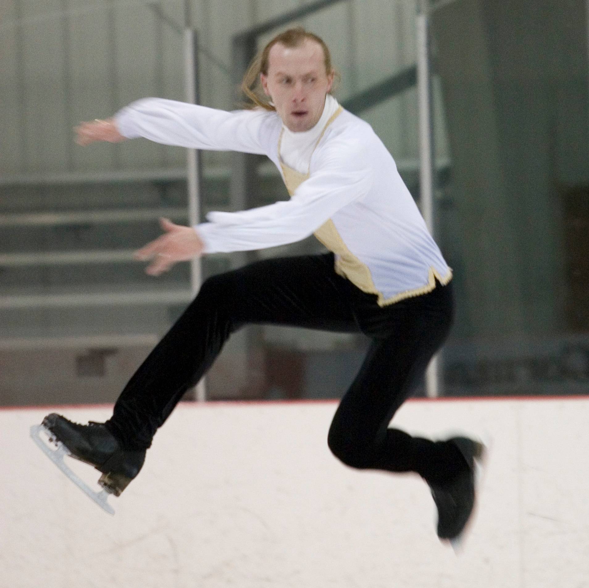 Иконка канала Фигурное катание на любых коньках.