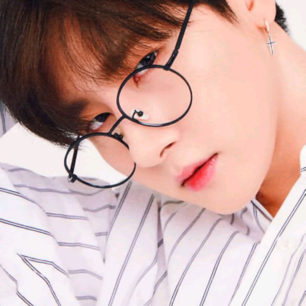 Иконка канала Monnbebe