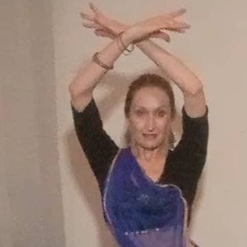 Иконка канала танец и йога