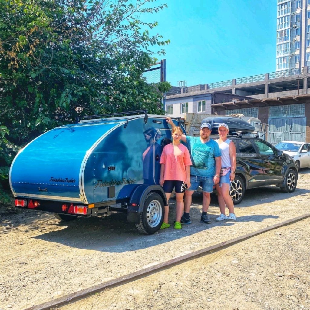 Иконка канала Трое в фисташке не считая Мопса