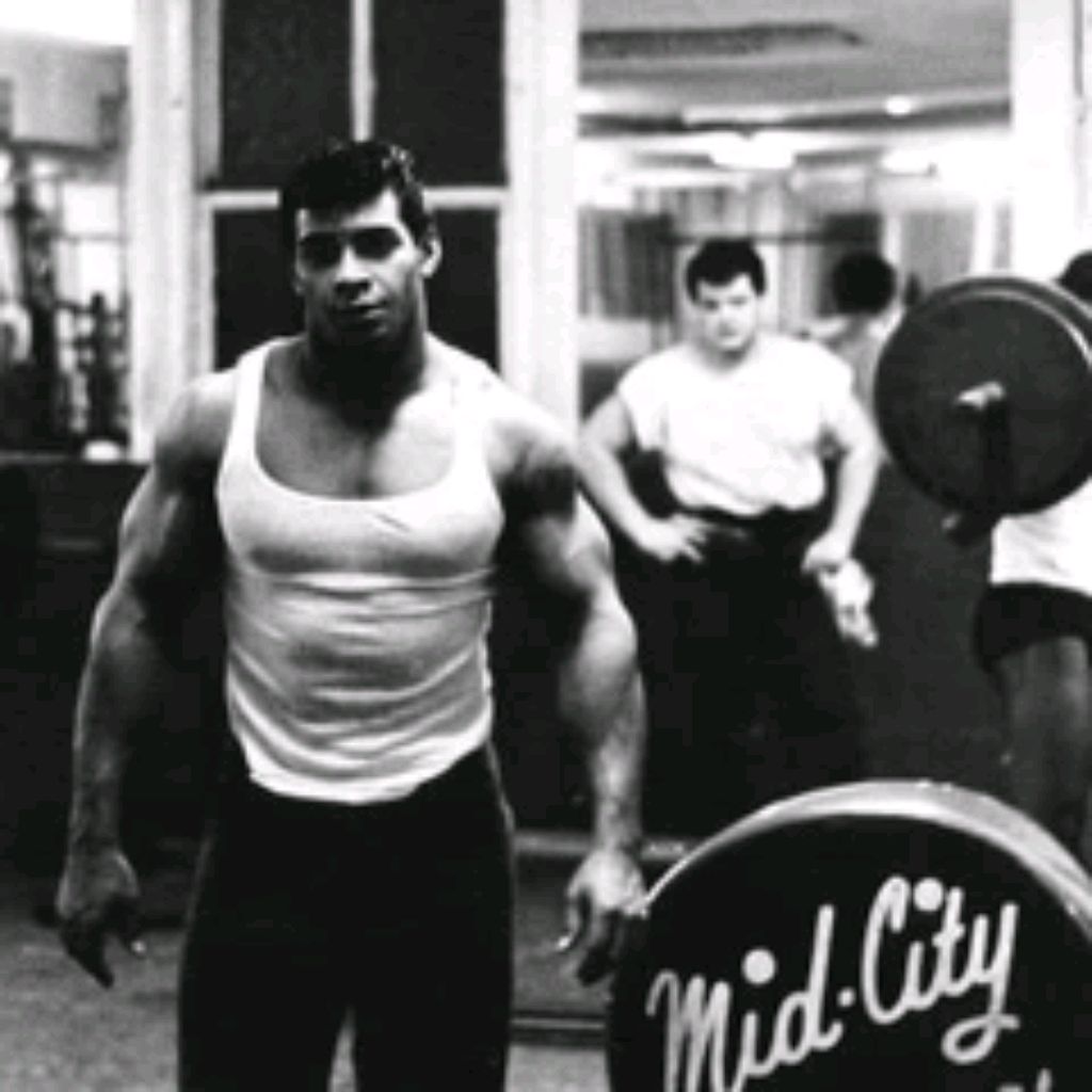 Иконка канала Бодибилдинг: железо в моих руках